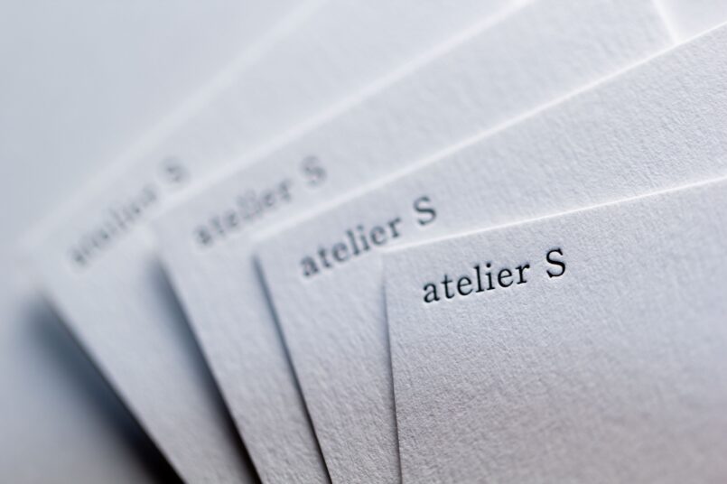 ヴィラージュCOCホワイト 片面活版印刷名刺 | 活版印刷｜CAPPAN STUDIO(活版スタジオ）