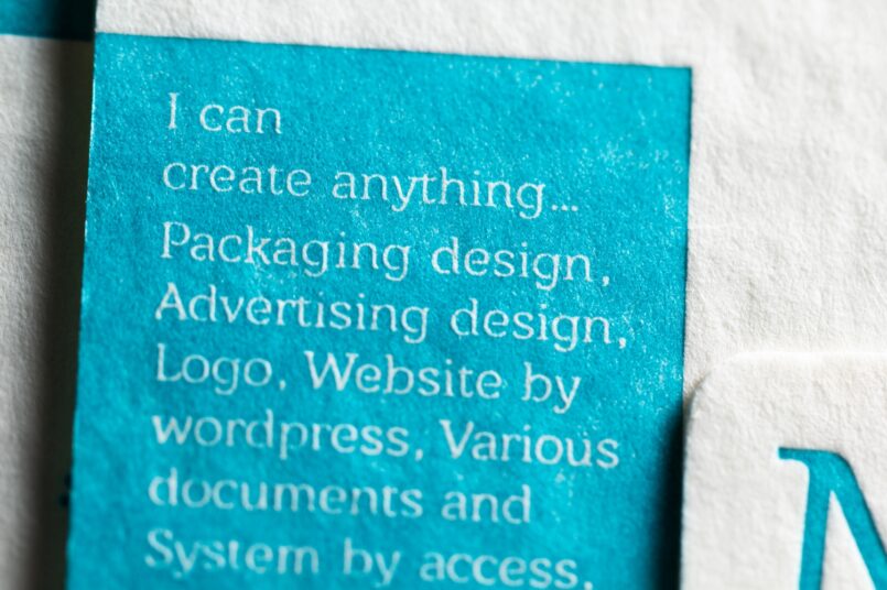 フリッターにベタの白抜きをした活版名刺 | 活版印刷｜CAPPAN STUDIO(活版スタジオ）